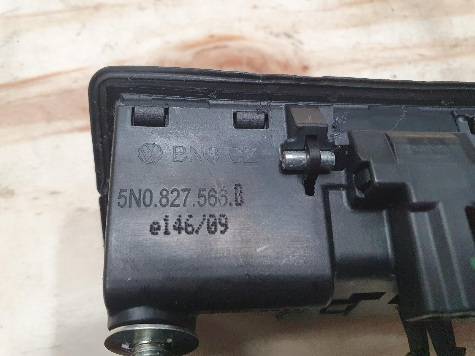 AUDI A4 PUSH BUTTON FOR ELECTRIC BOOTLID 8K, 04/08-06/12, 5N0827566B ...