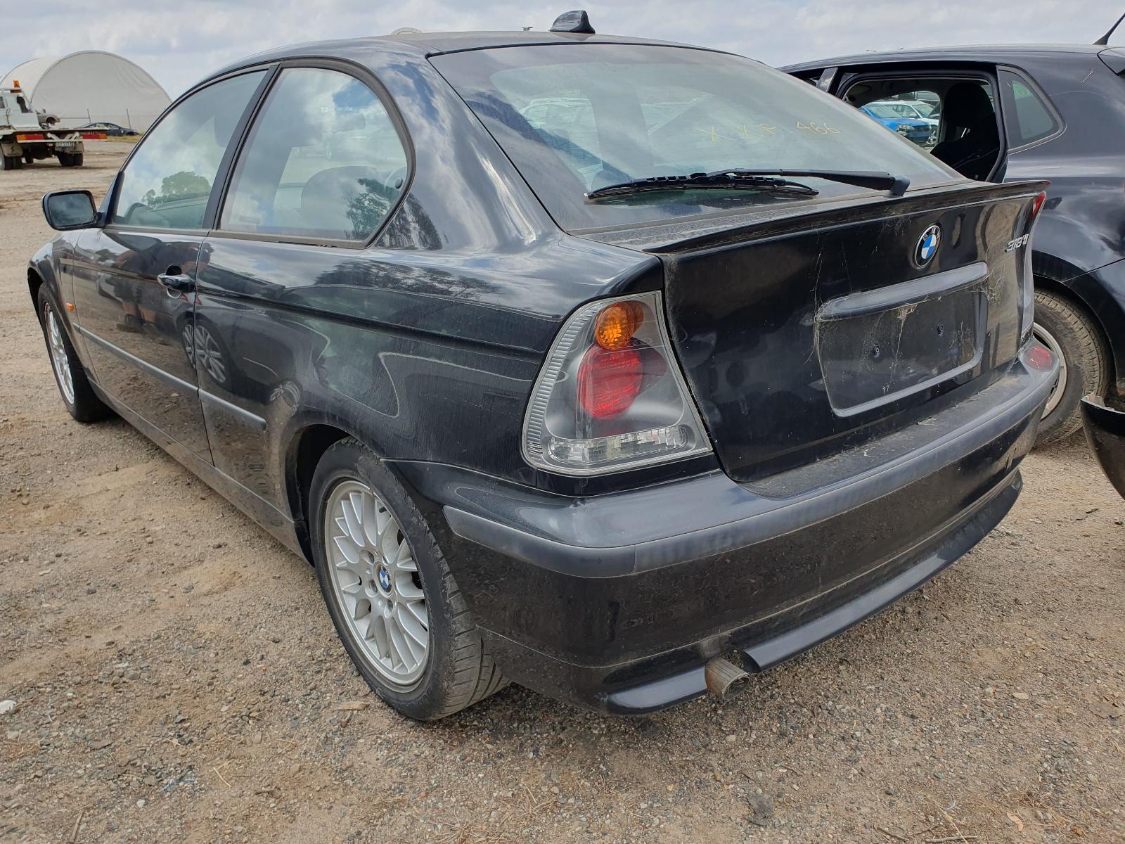 BMW 3 SERIES RIGHT TAILLIGHT E46, HATCH, GREY TYPE, AMBER FLASHER, 11/ ...